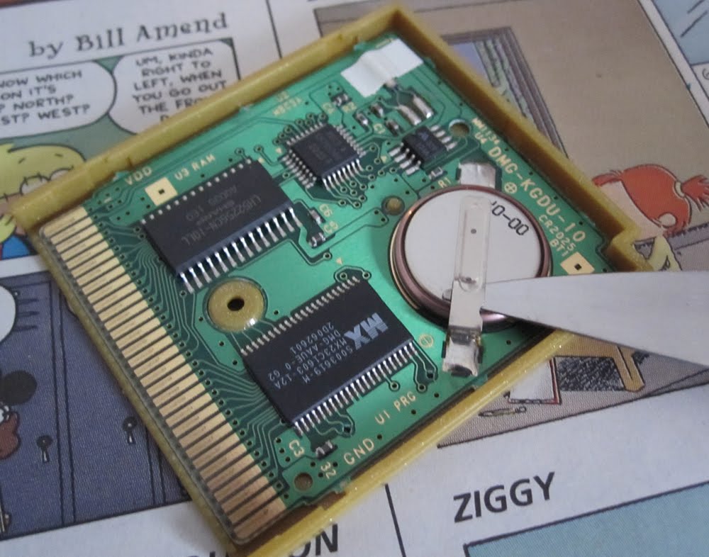 GeekNoises: How to Repair a GameBoy Color Game