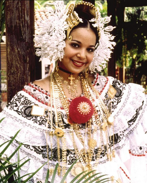 Panama Tourism and Travel: The Pollera from Panama