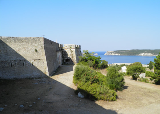 ΜΕΣΣΗΝΙΑΚΗ ΠΑΡΑΔΟΣΗ, ΛΑΟΓΡΑΦΙΑ και ΤΟΥΡΙΣΜΟΣ.: ΝΙΟΚΑΣΤΡΟ ή ΝΕΟ ΝΑΒΑΡΙΝΟ ...