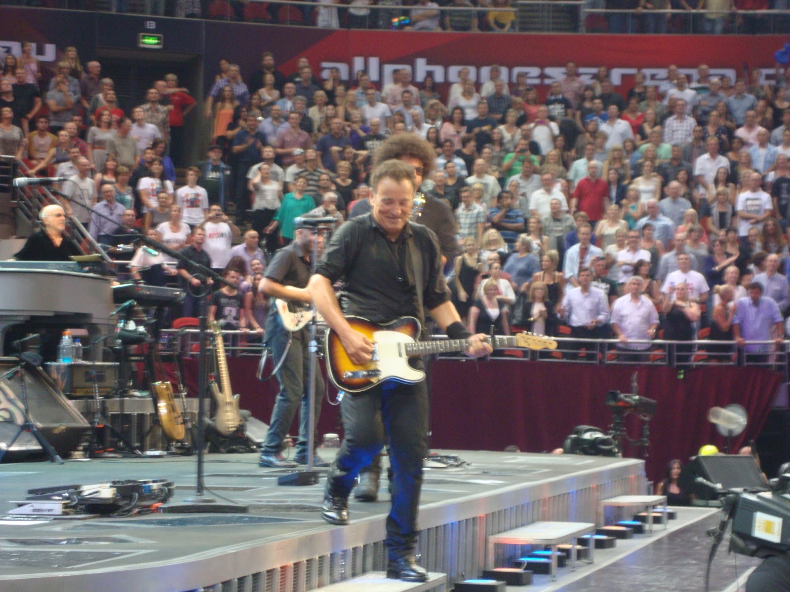 BlogKitch: Bruce Springsteen & The E Street Band - Sydney (Allphones ...