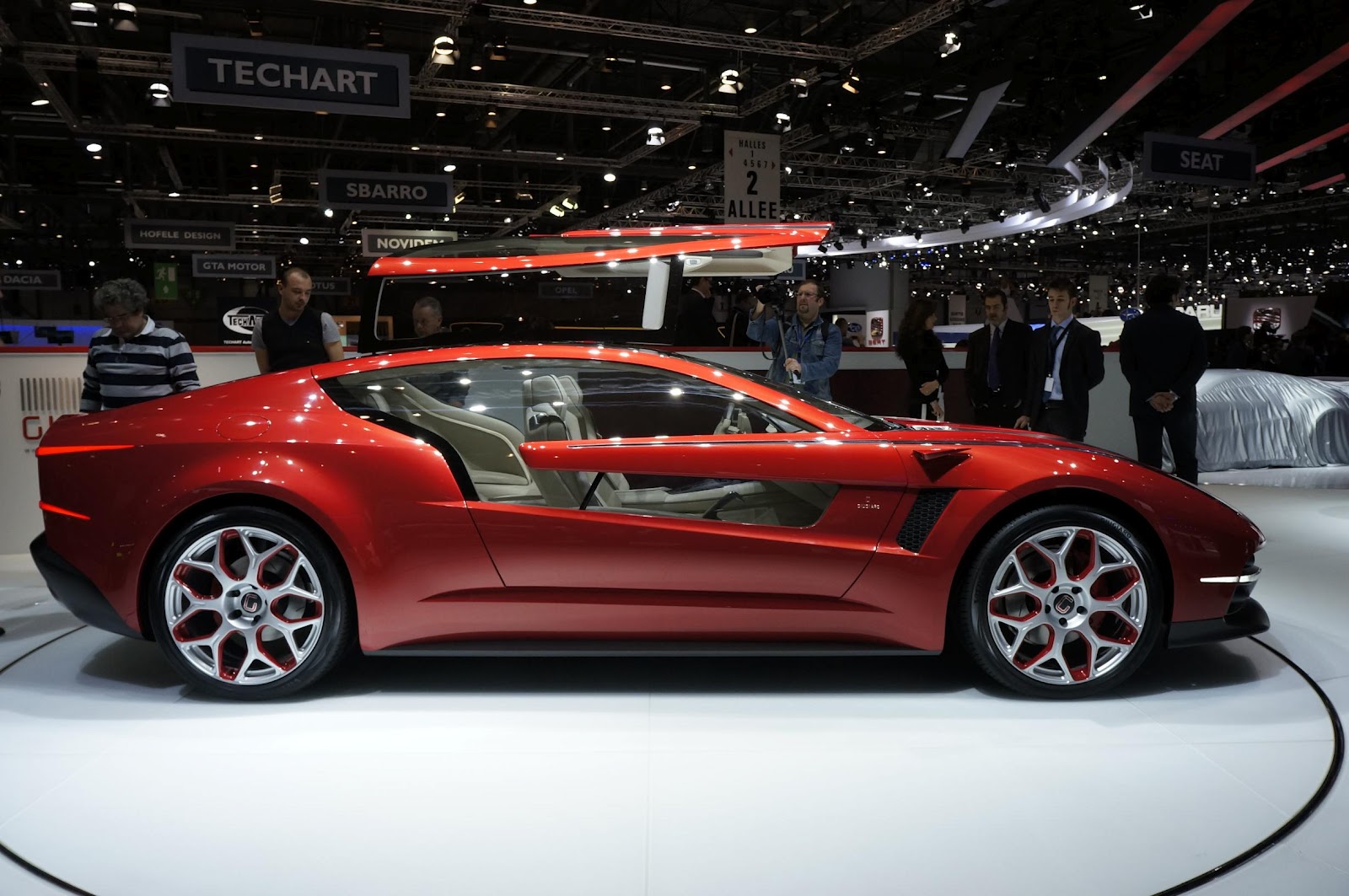 Autosmotosymasss: Italdesign Giugiaro Brivido concept