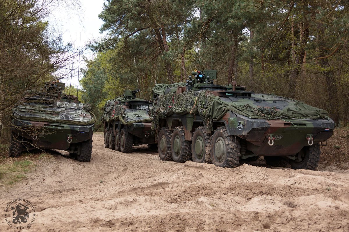 SNAFU!: British Army declares best 8x8 APC available...without ...