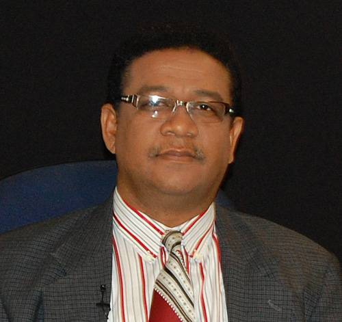 Leonardo Castillo, Luis Francisco