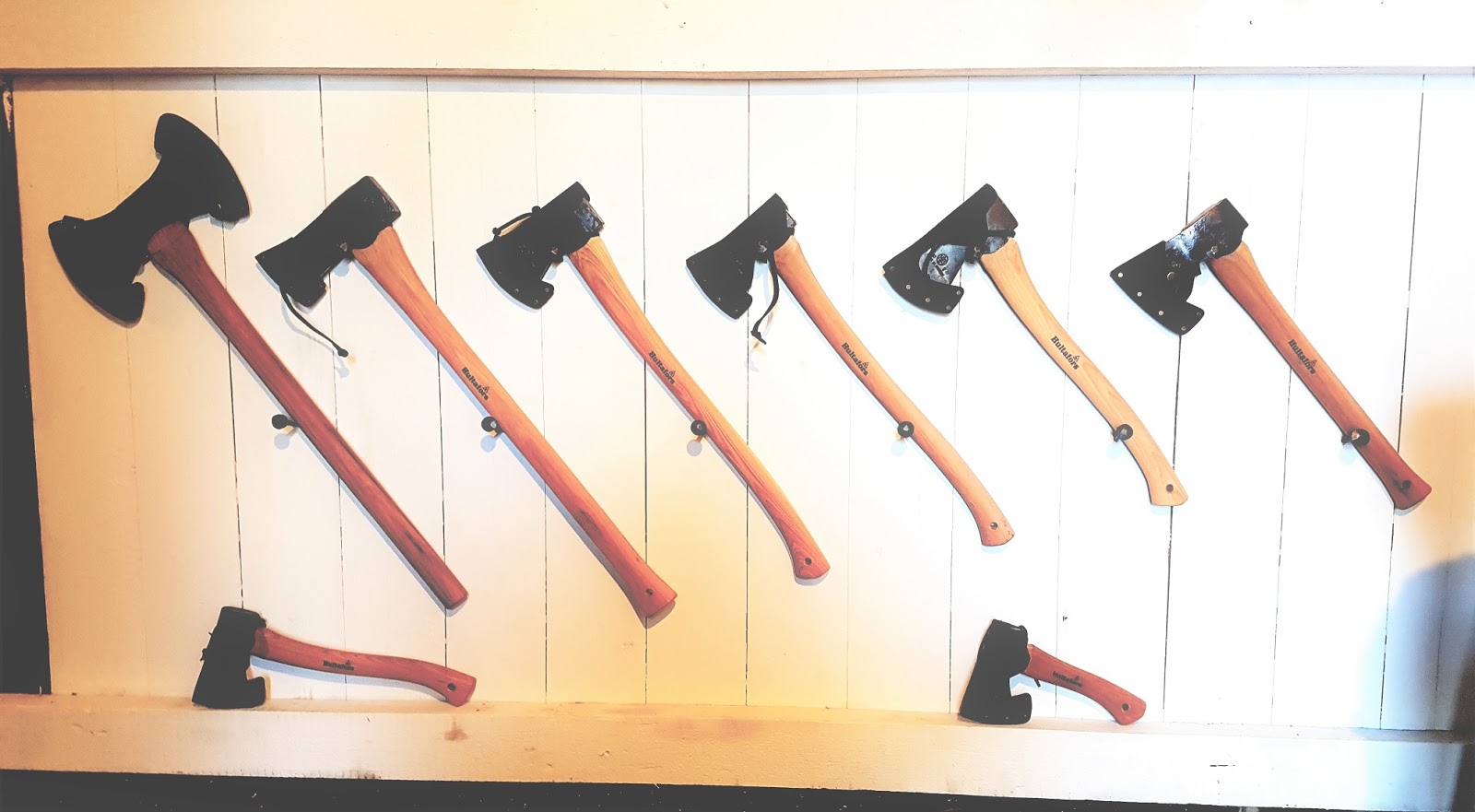 Knives - Tools & Art: Hultafors Premium Axes