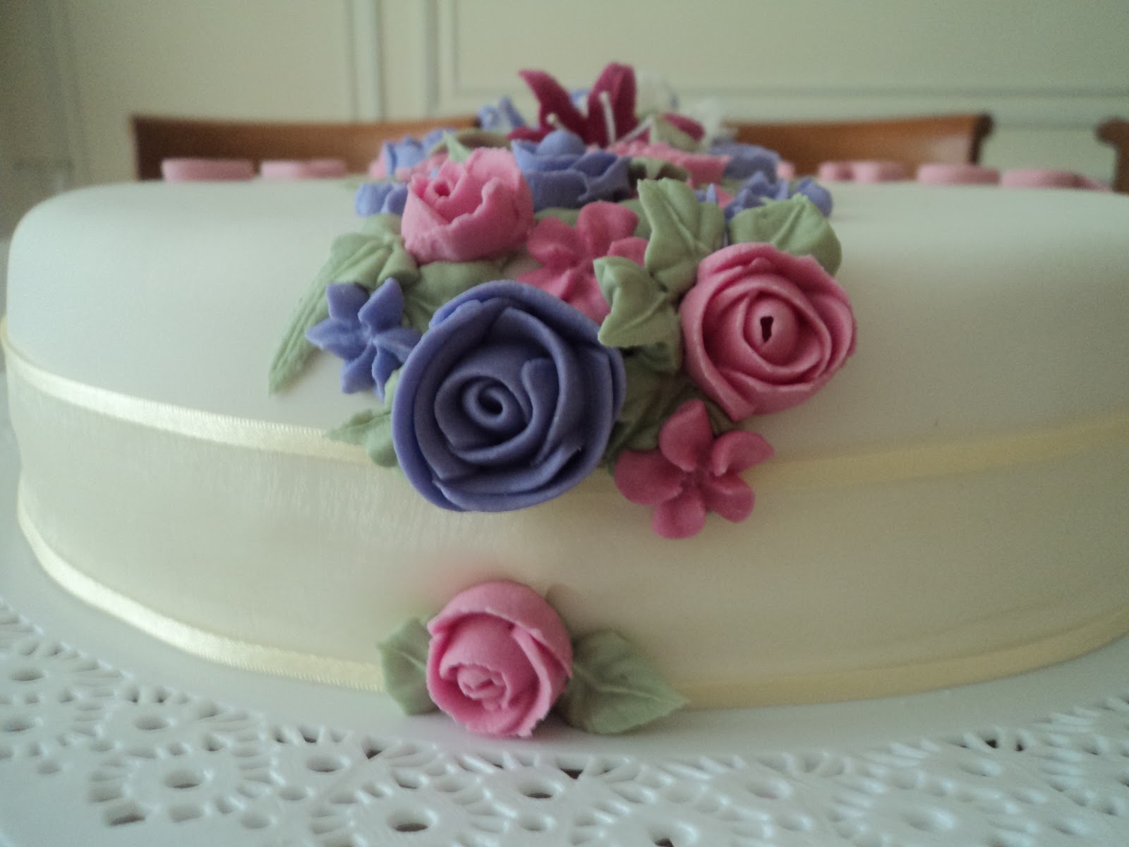 Nhan: Torta Ramo de flores