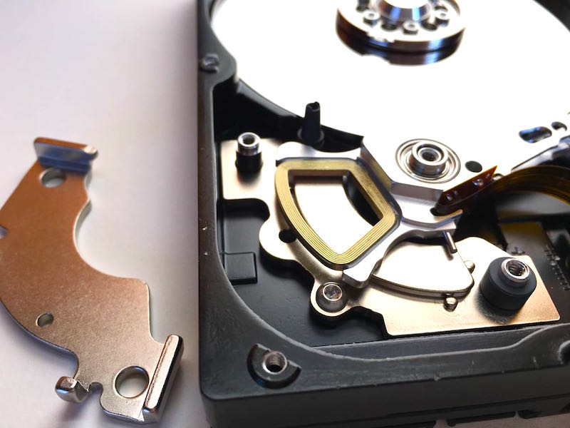 ArduinoでHDDのモータをハックする | The Strange Storage