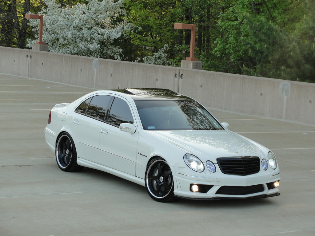 White on Black Mercedes-Benz W211 E55 AMG | BENZTUNING