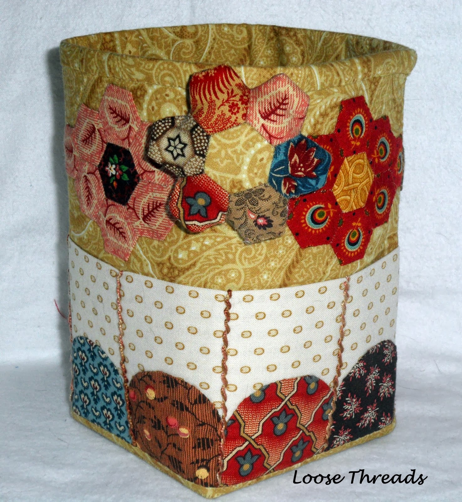 Loose Threads: Hexagon Thread Catcher and Needlebook