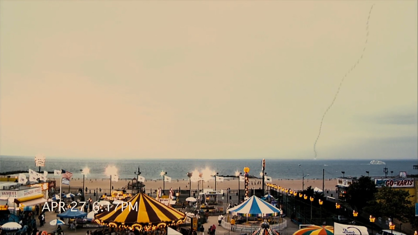 Cloverfield Clues: The Last Scene of the Original Cloverfield Movie ...