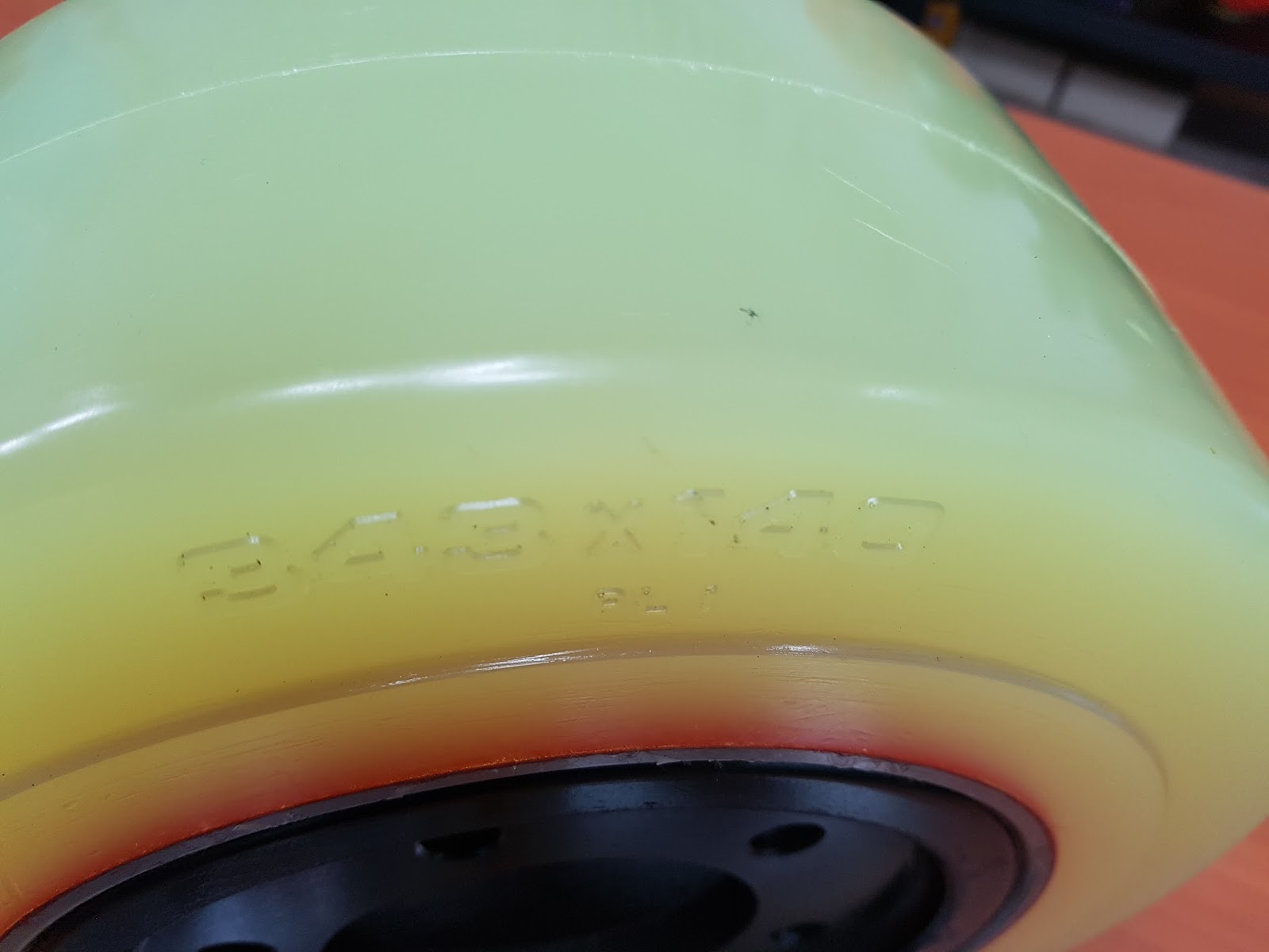 Forklift Urethane Tire Total Solution HANA TIRE: DOOSAN REACH TYPE ...