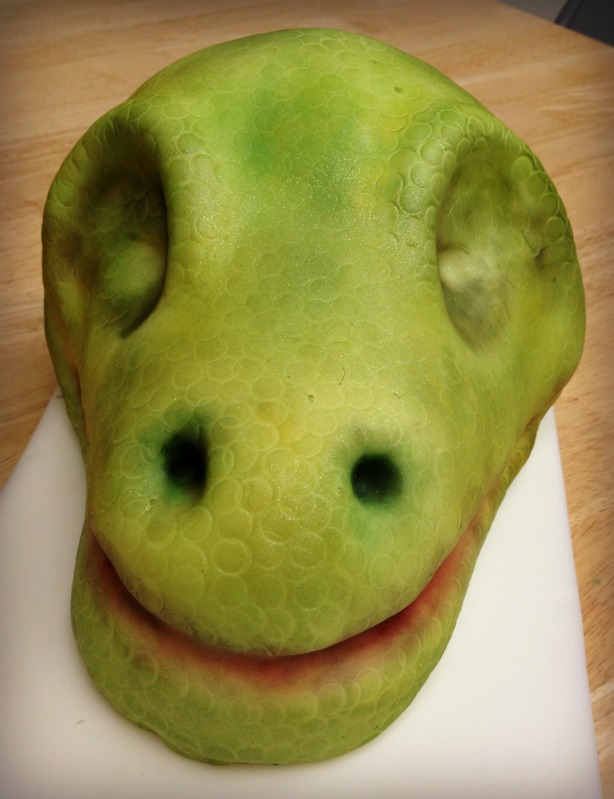 The Crafty Conundrum: SYTYC -T-Rex Cake Tutorial