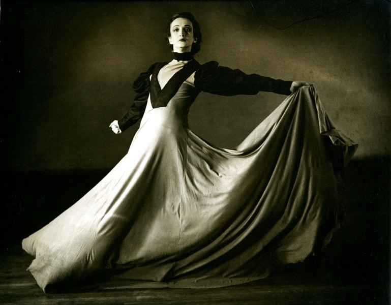 Los Grandes Fotografos: Barbara Morgan (1900 - 1992)