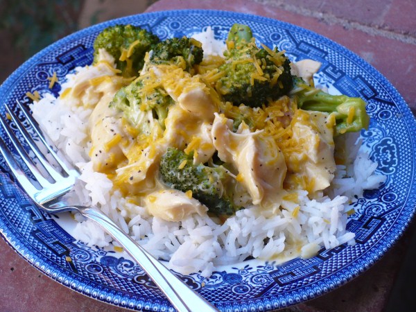 The Tall Girl Cooks: Cheesy Chicken and Broccoli Over Rice