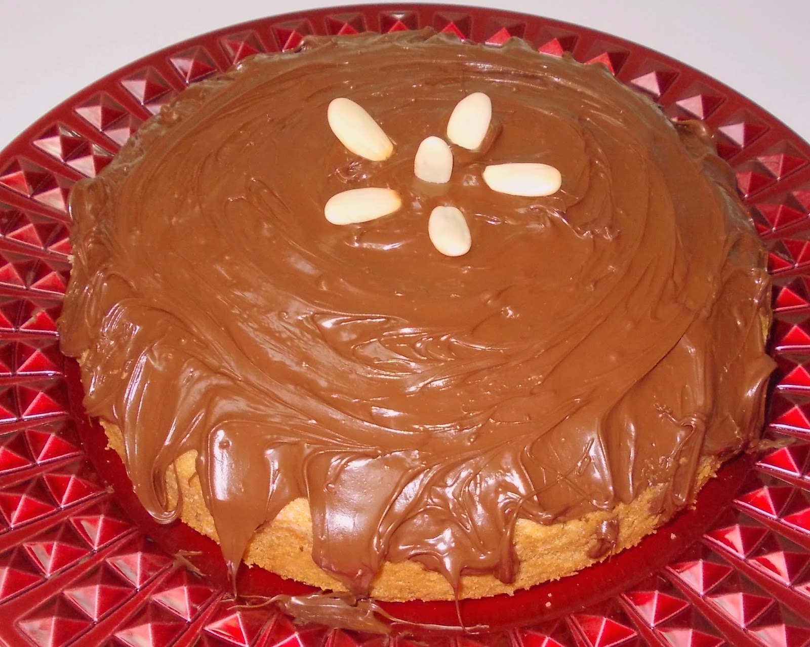 Bolo de Amêndoa com Chocolate | Receita rápida e simples de fazer