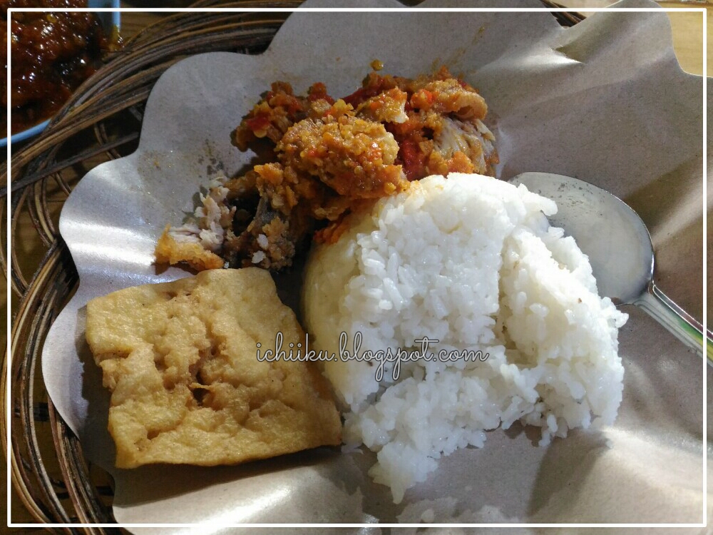 Makan-Makan di Geprek Kak Rose Malang ~ Pejalan Kaki