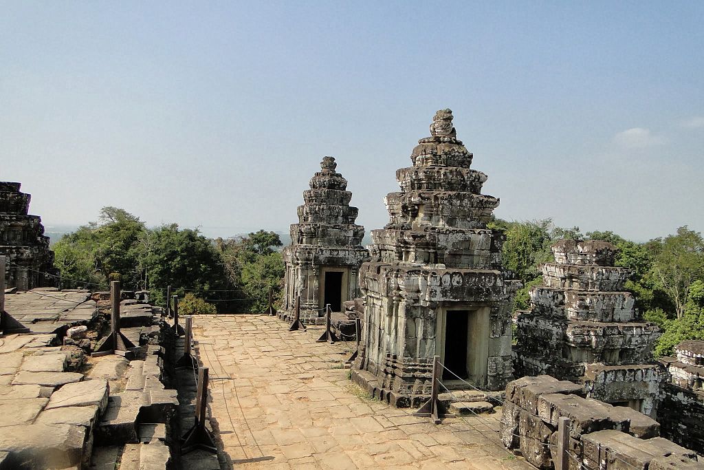 PHNOM BAKHENG TEMPLE ~ Trip Today 168