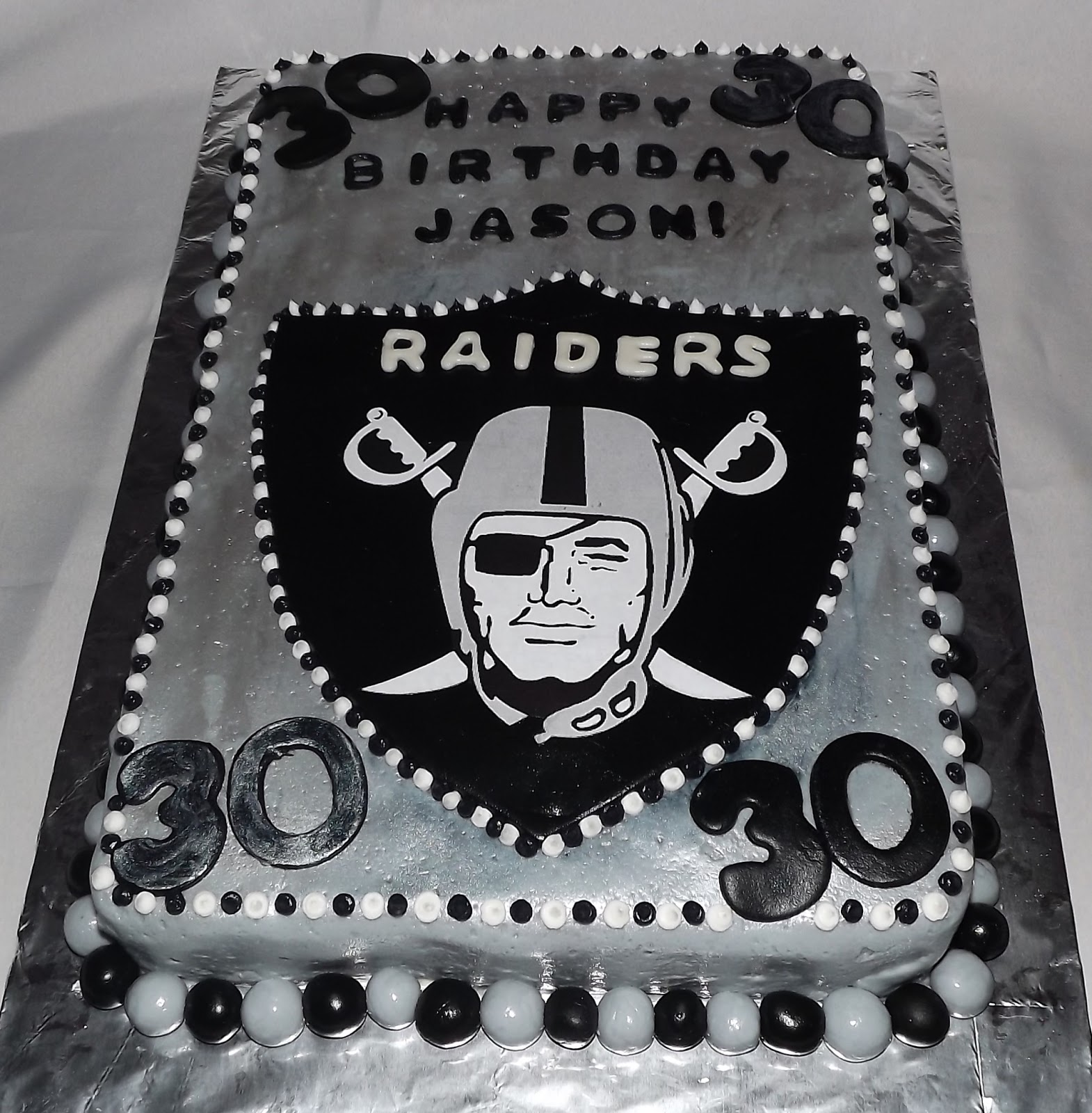 Mandy's cakes: Raiders football cake