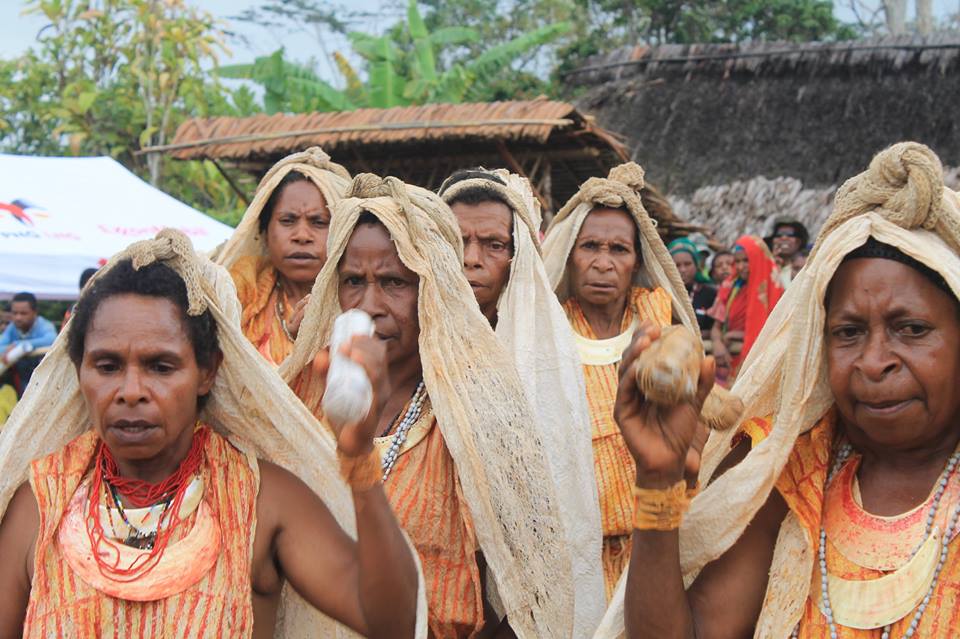 A Pride of A Tribe : August 2016