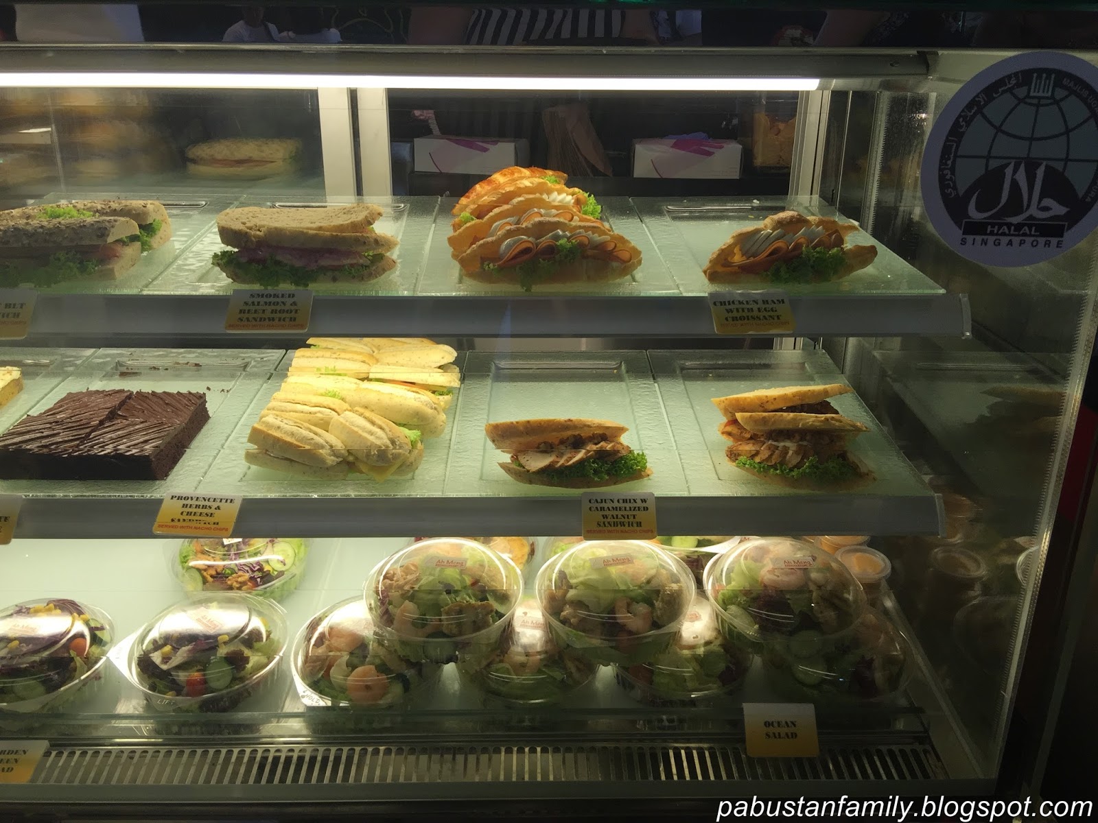 Family Travelogue: Ah Meng Restaurant Singapore Zoo/ Family Travelogue ...