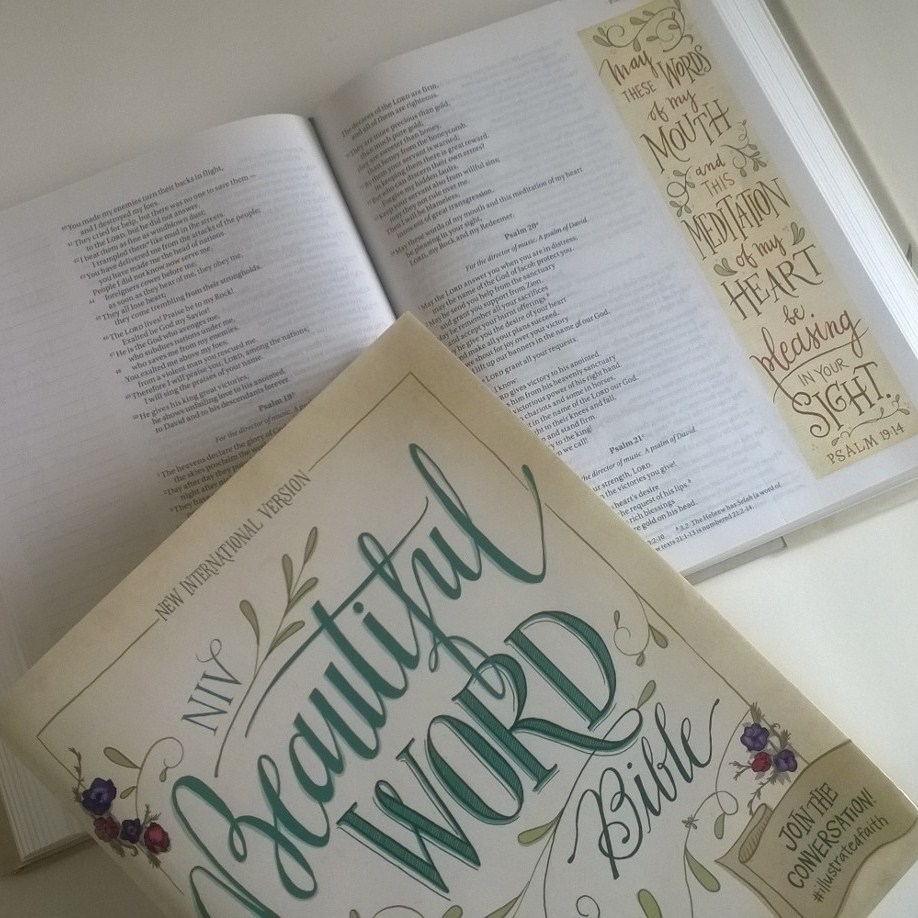 NIV Beautiful WORD Bible from Zondervan | Journaling Bible Review