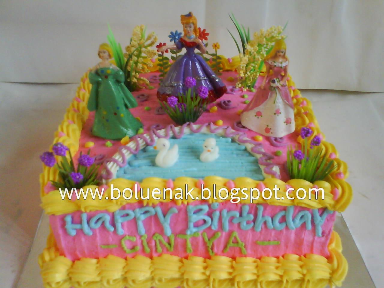 Toko Kue Bolu Enak: PRINCESS BIRTHDAY CAKE