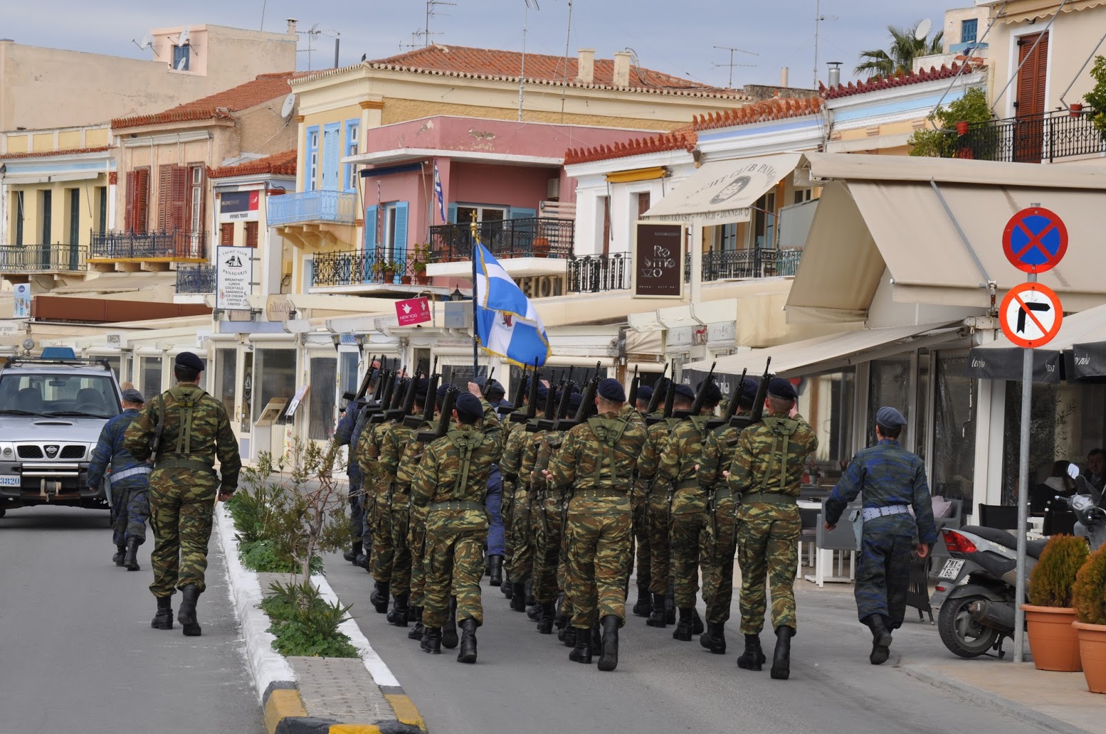 aiakosrex: ΔΟΞΑ ΚΑΙ ΤΙΜΗ ΣΤΑ ΘΕΡΜΟΚΗΠΙΑ