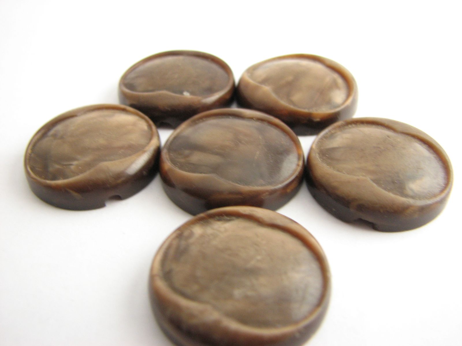 Agnes' Vintage World: Casein - An Early Plastic