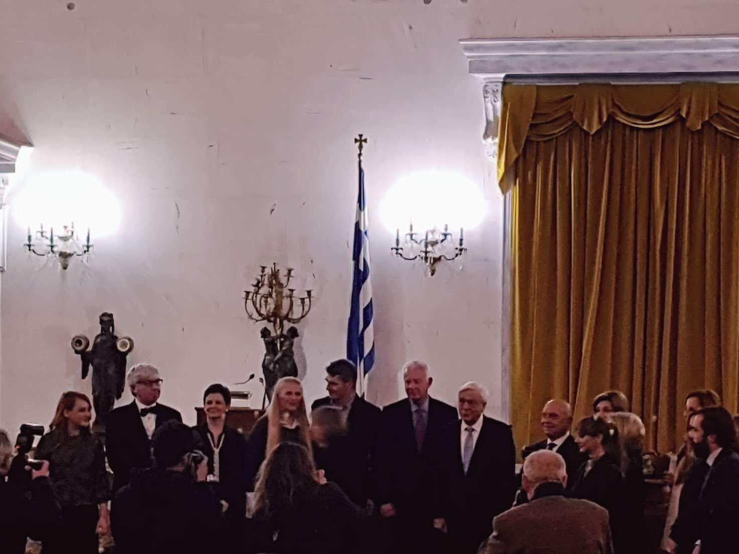 ΚΟΙΝΩΝΙΚΟΙ ΛΕΙΤΟΥΡΓΟΙ ΕΝ....τ@ξη