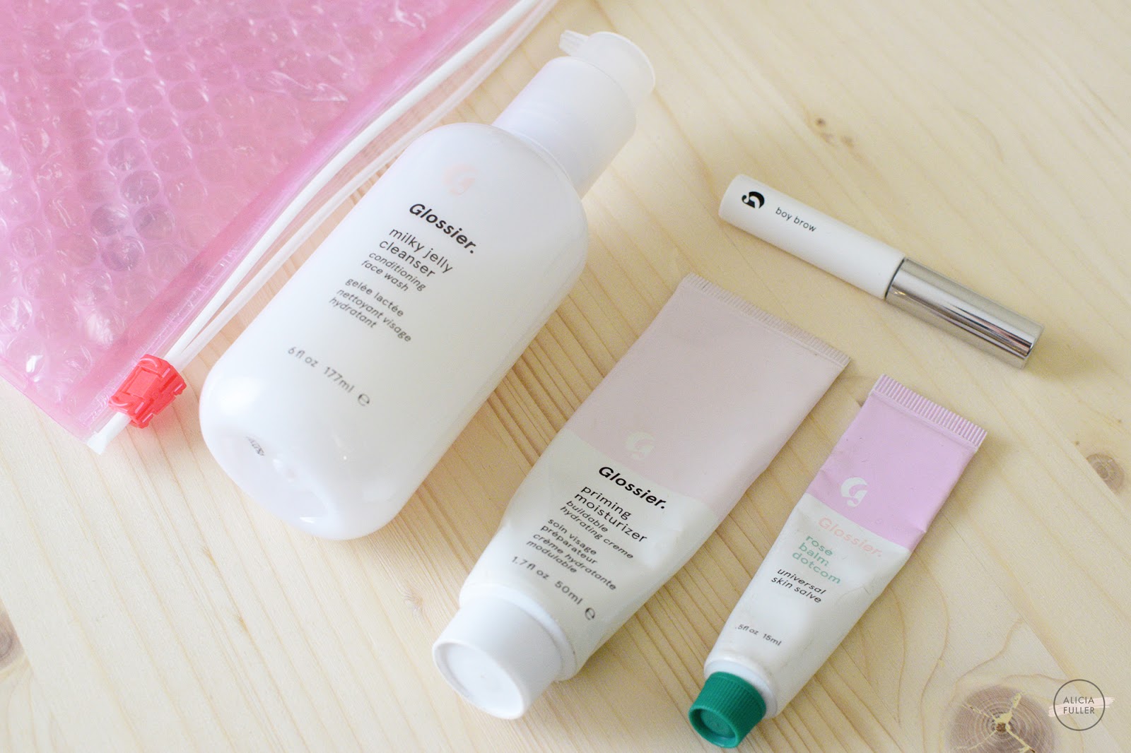 I'm a Glossier Rep! / Alicia Fuller