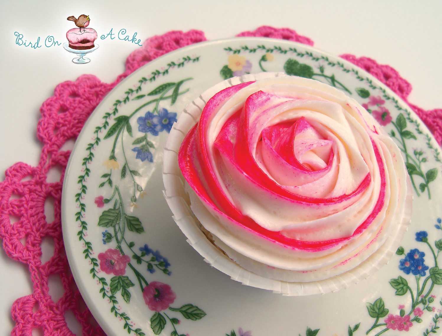Bird On A Cake: Perfectly Packaged Rose Cupcakes