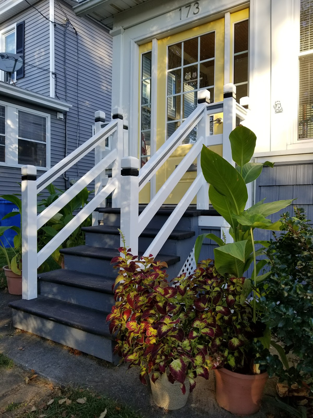 Front Stoop Railings Finished!