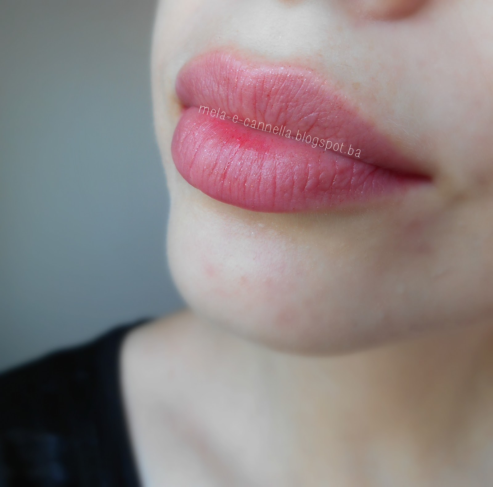 mela-e-cannella: Avon - Shine Burst lipstick - Raspberry Glaze