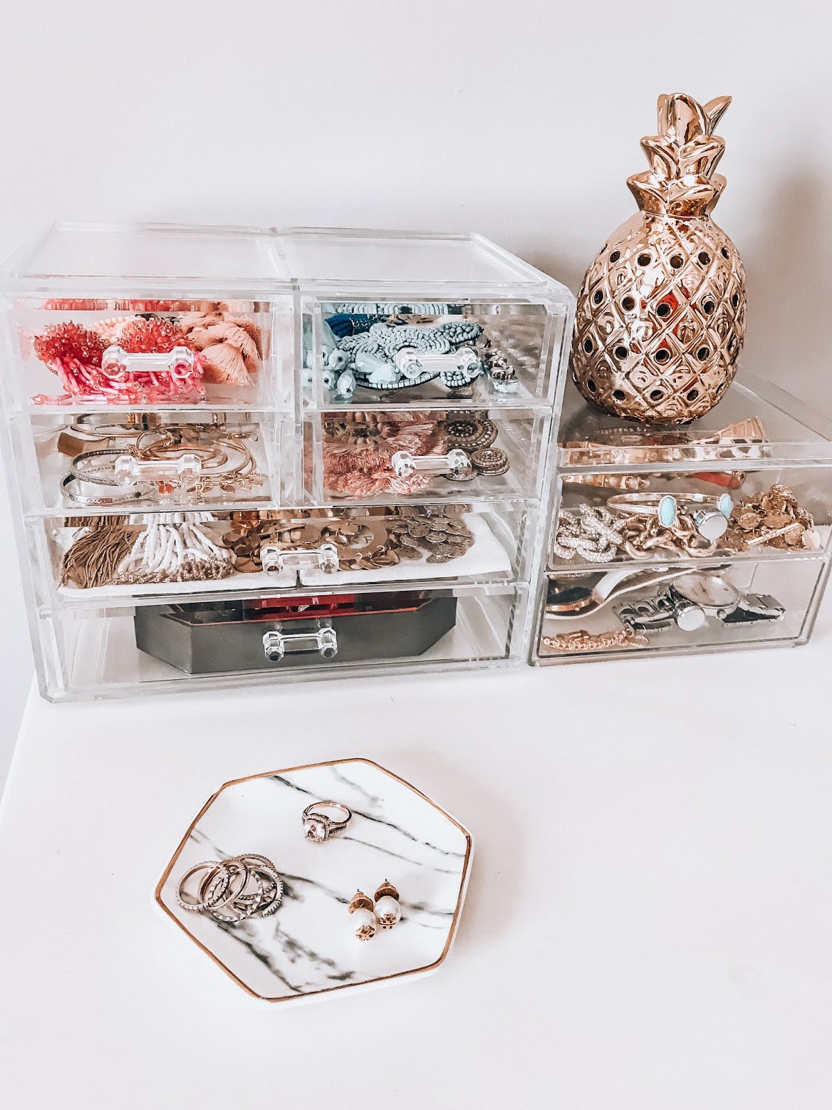 JEWELRY ORGANIZATION & MAKEUP VANITY | Luxe Be A Lady