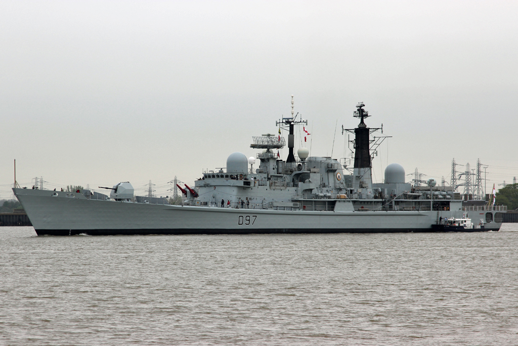UK Shipping: HMS EDINBURGH (D97) inbound at Gravesend 07/05/2013