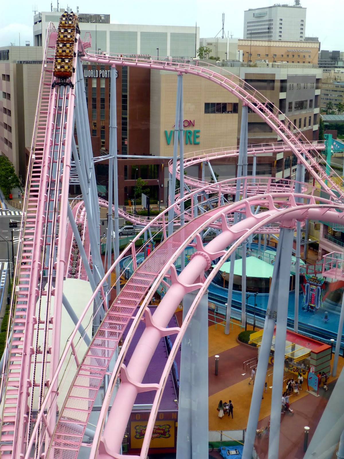 Chaos and Kanji: Yokohama Cosmo World from the Ferris Wheel