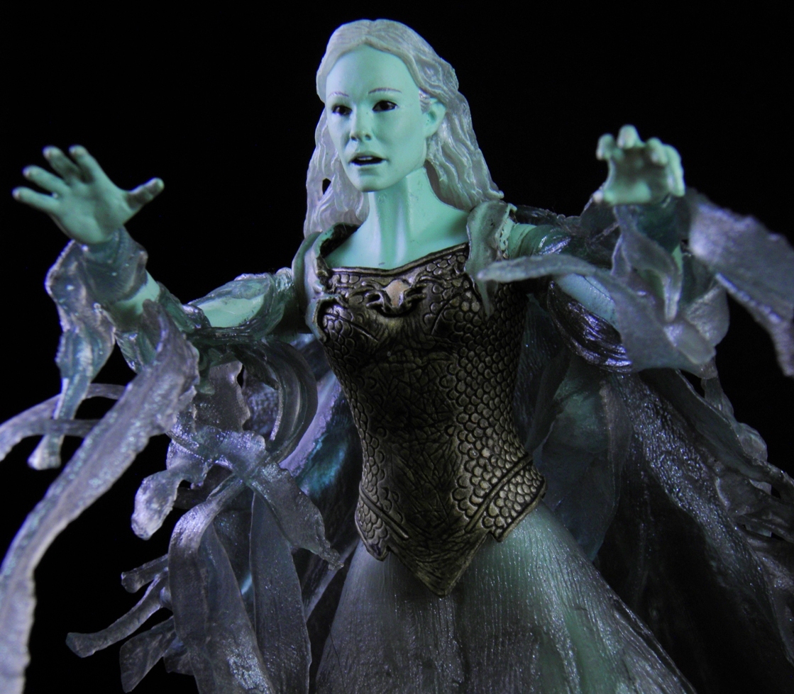 She's Fantastic: Lord of the Rings GALADRIEL ENTRANCED!
