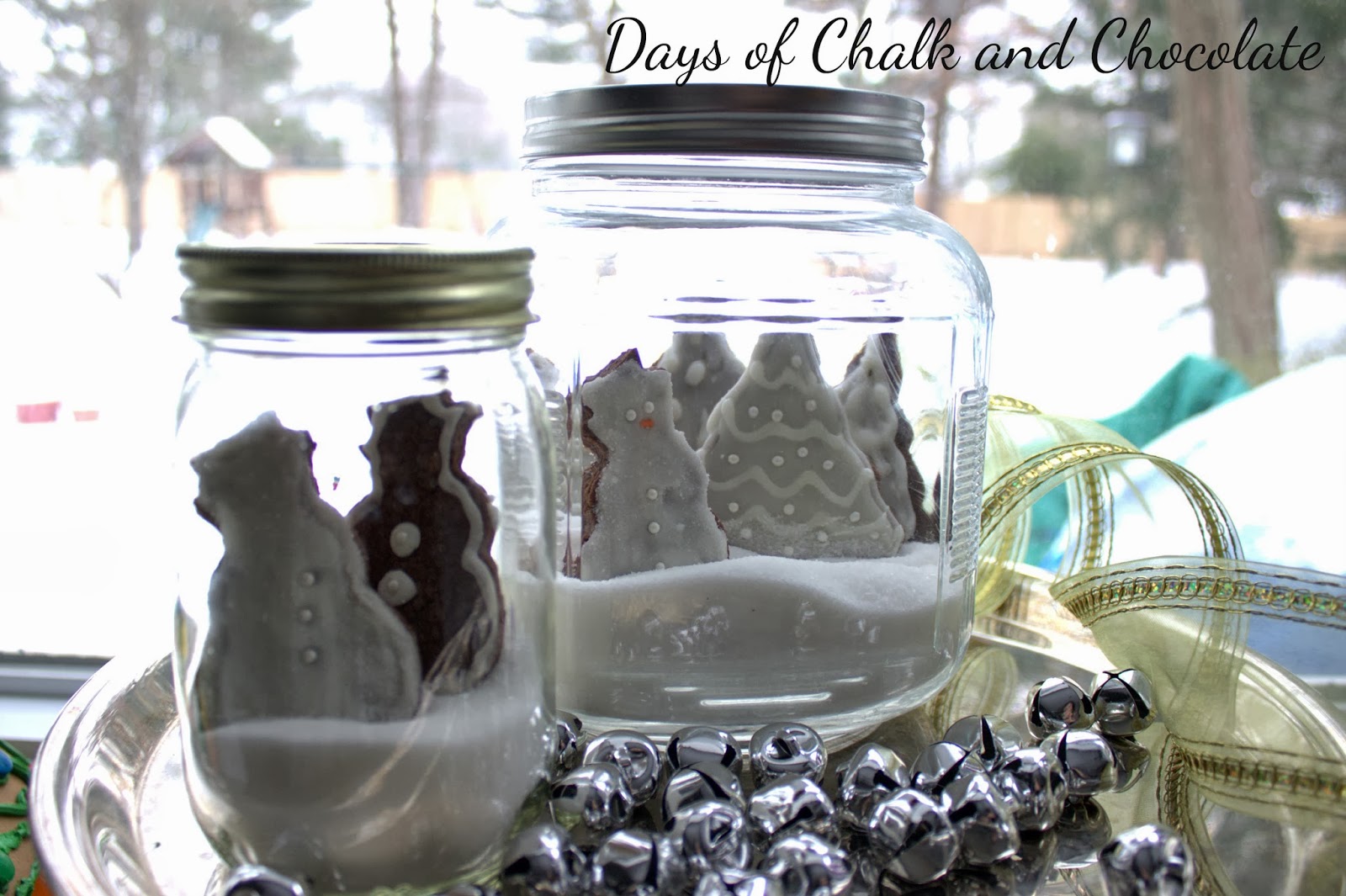 Cookie Snow Scene Jars (How To Display Christmas Cookies) | Days of ...