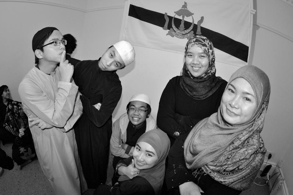 Brunei Newcastle Society: COMMITTEE