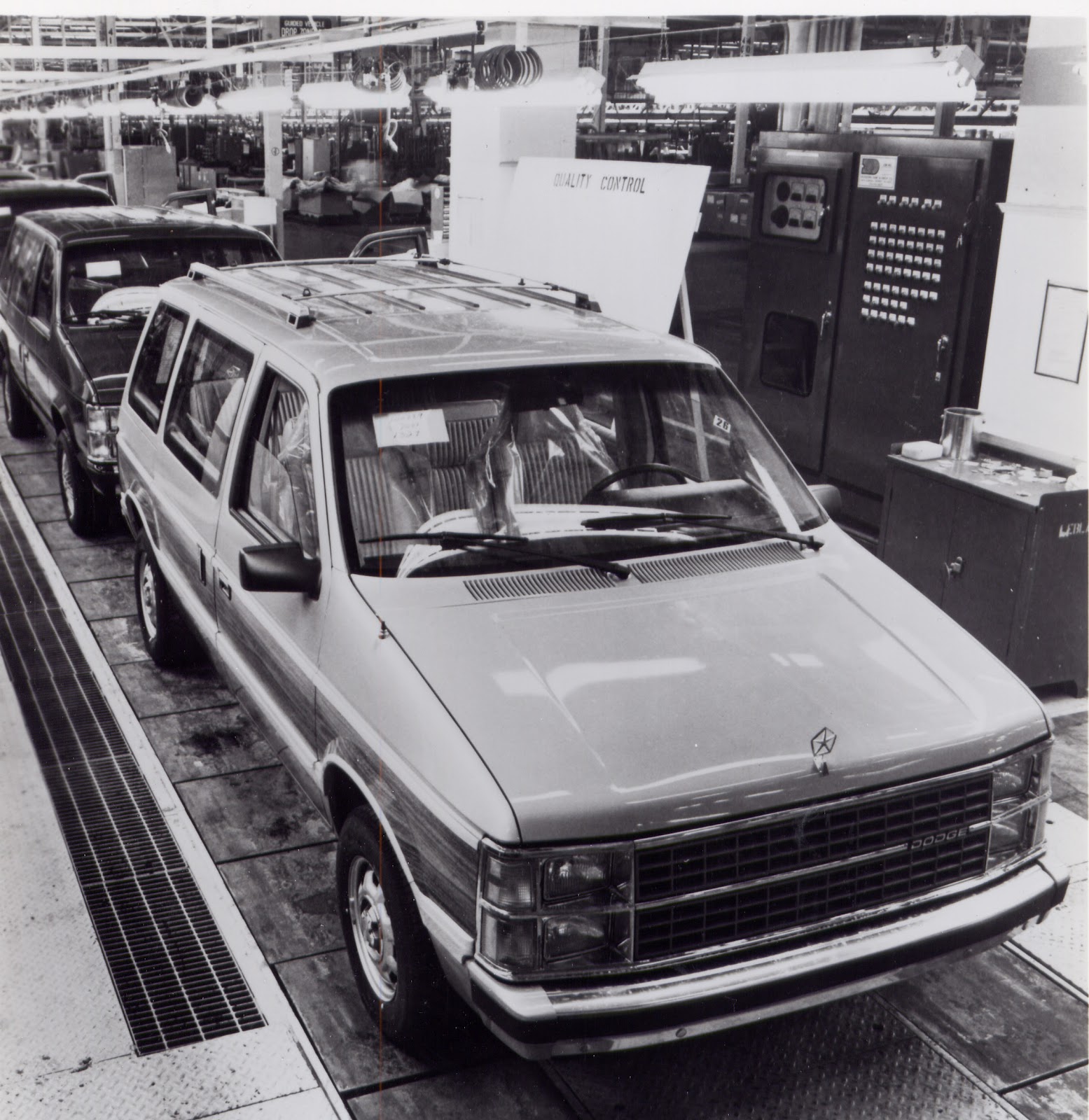 National Snapshot: Canada & the Automobile 1901-2000: 1983