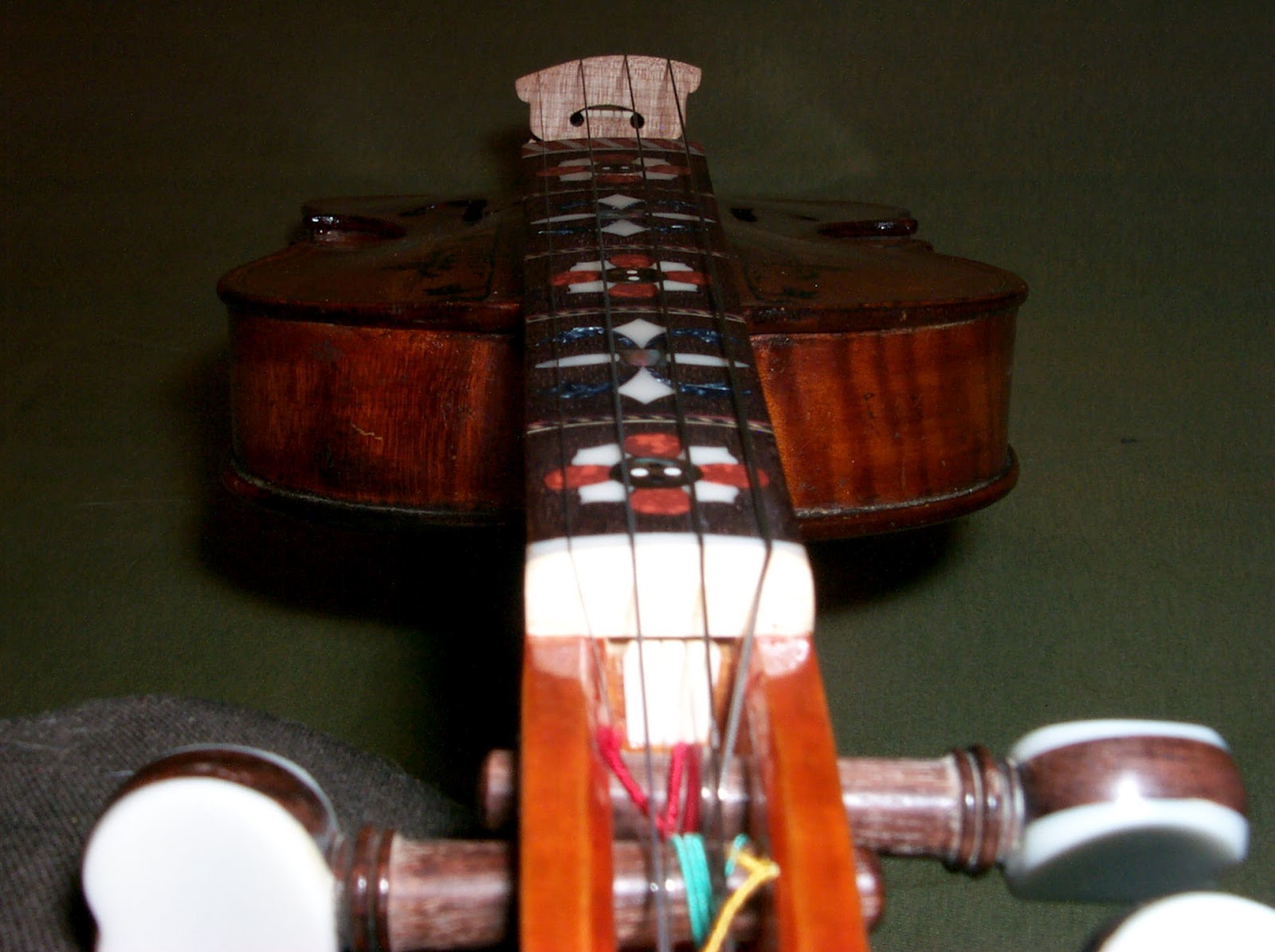 joel peyton, luthier: hardanger fiddle
