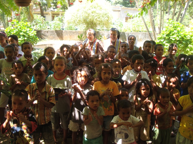 O AMOR DIVINO INFORMA: Correspondência de Ir. Maria Clara, osc e Ir ...