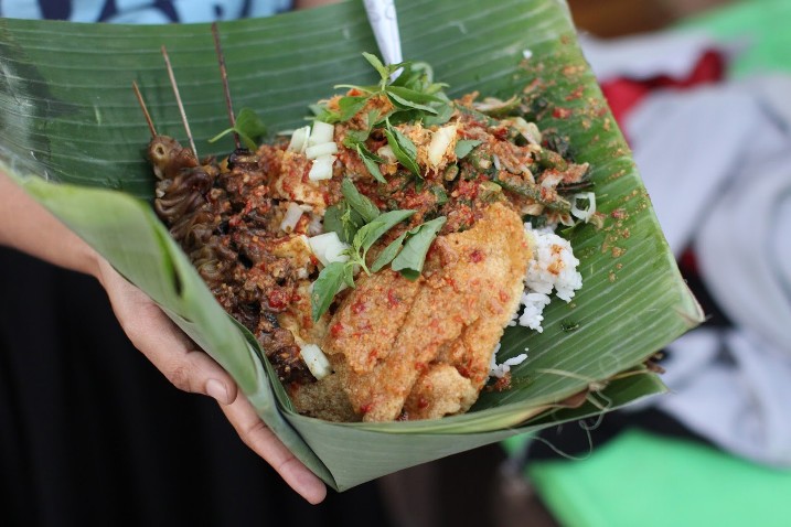 Aneka Kuliner Nasi Pecel Unik di Jawa Tengah dan DIY | Travellesia ...