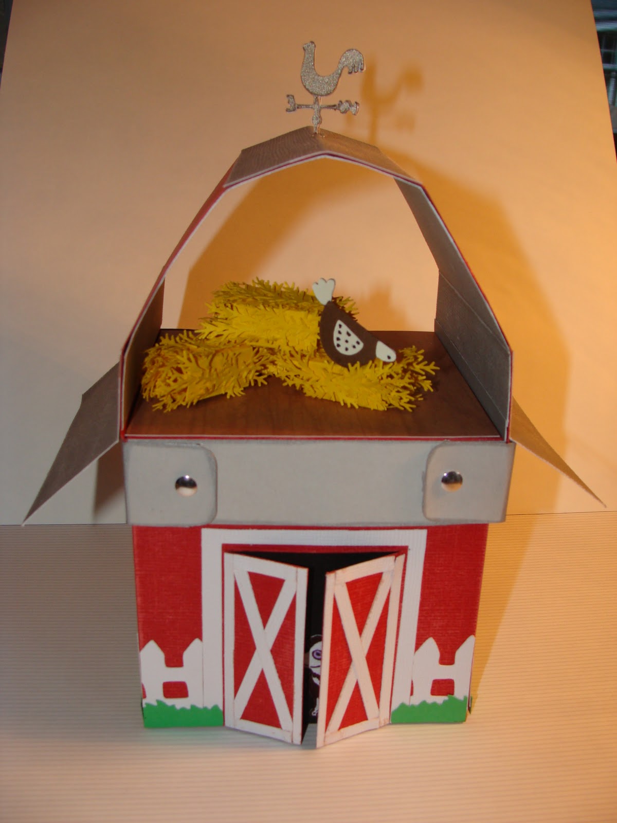 Eastunders Creations: Barn Exploding Box and Tutorial!