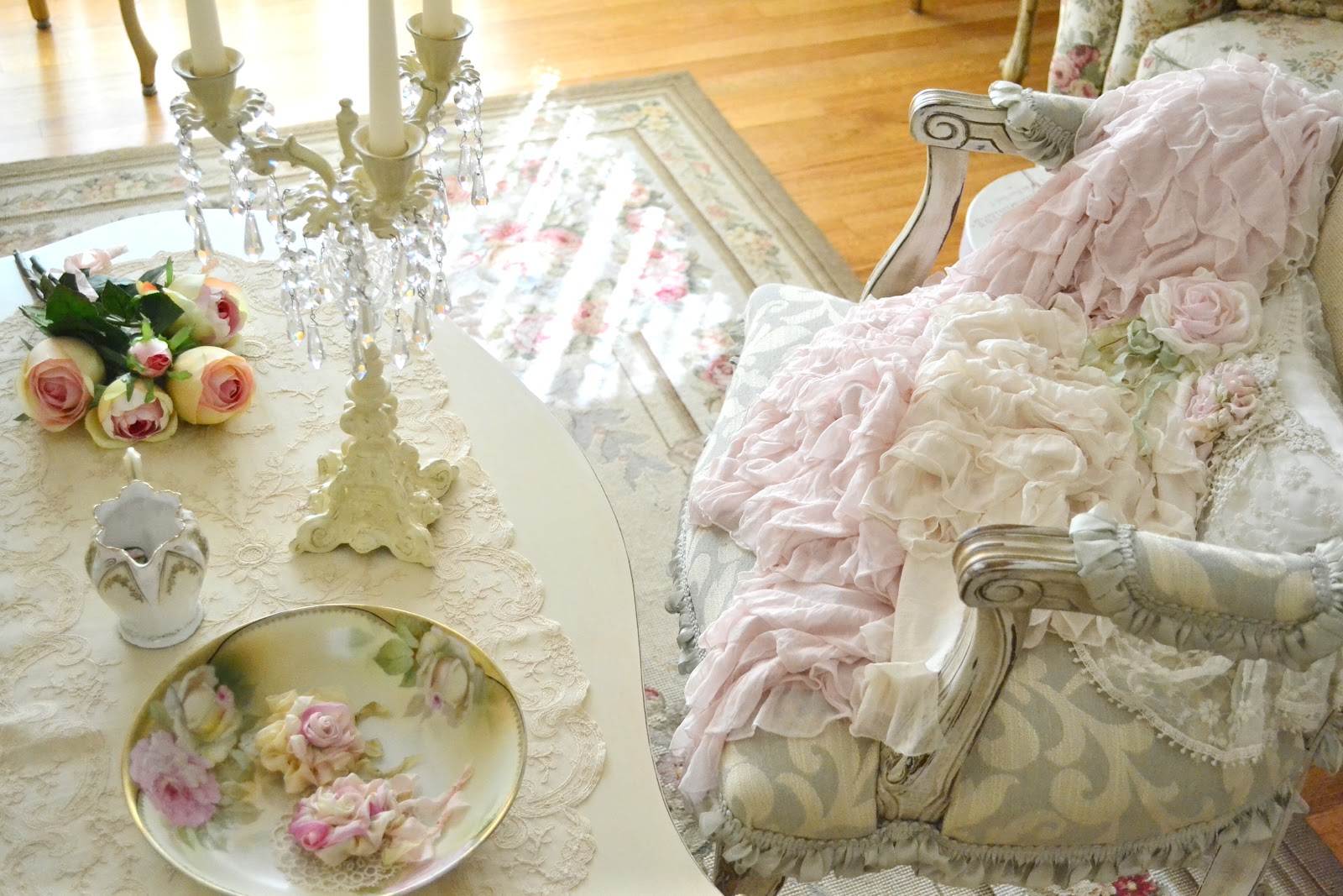 Jennelise: French Decor