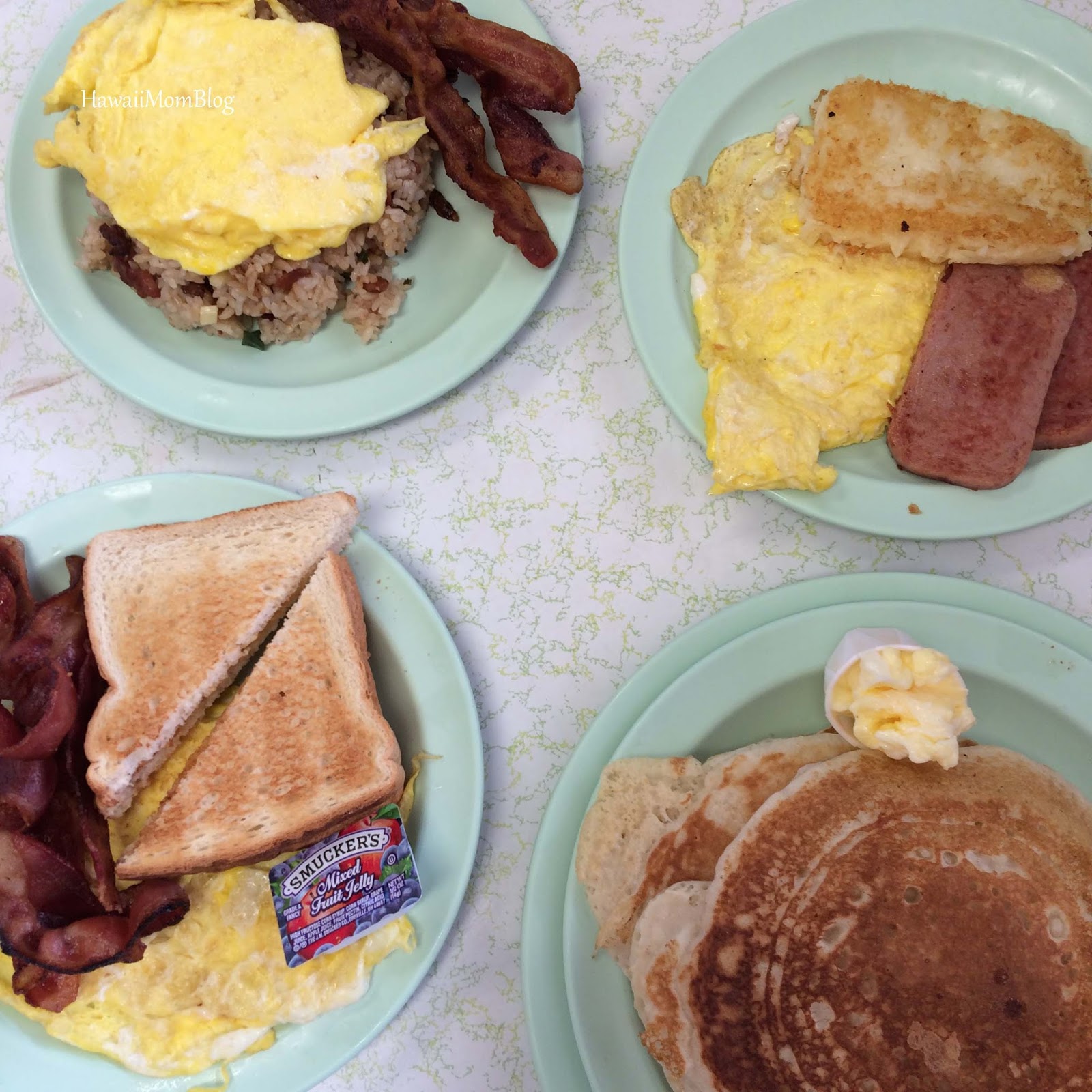 Hawaii Mom Blog: Breakfast at Sunny Side