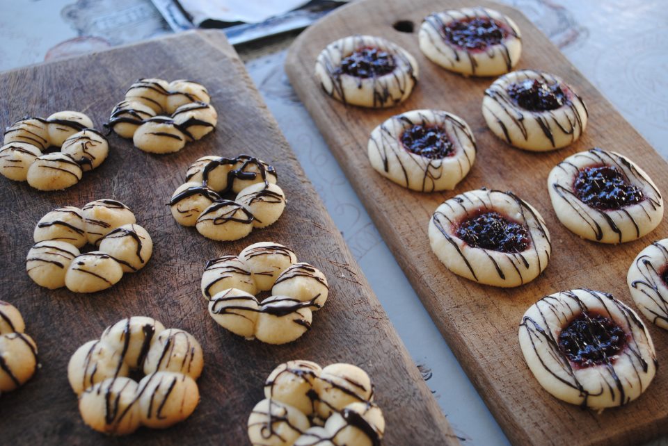 Cookies de naranja y pepas de frambuesa | Cookie Sundays