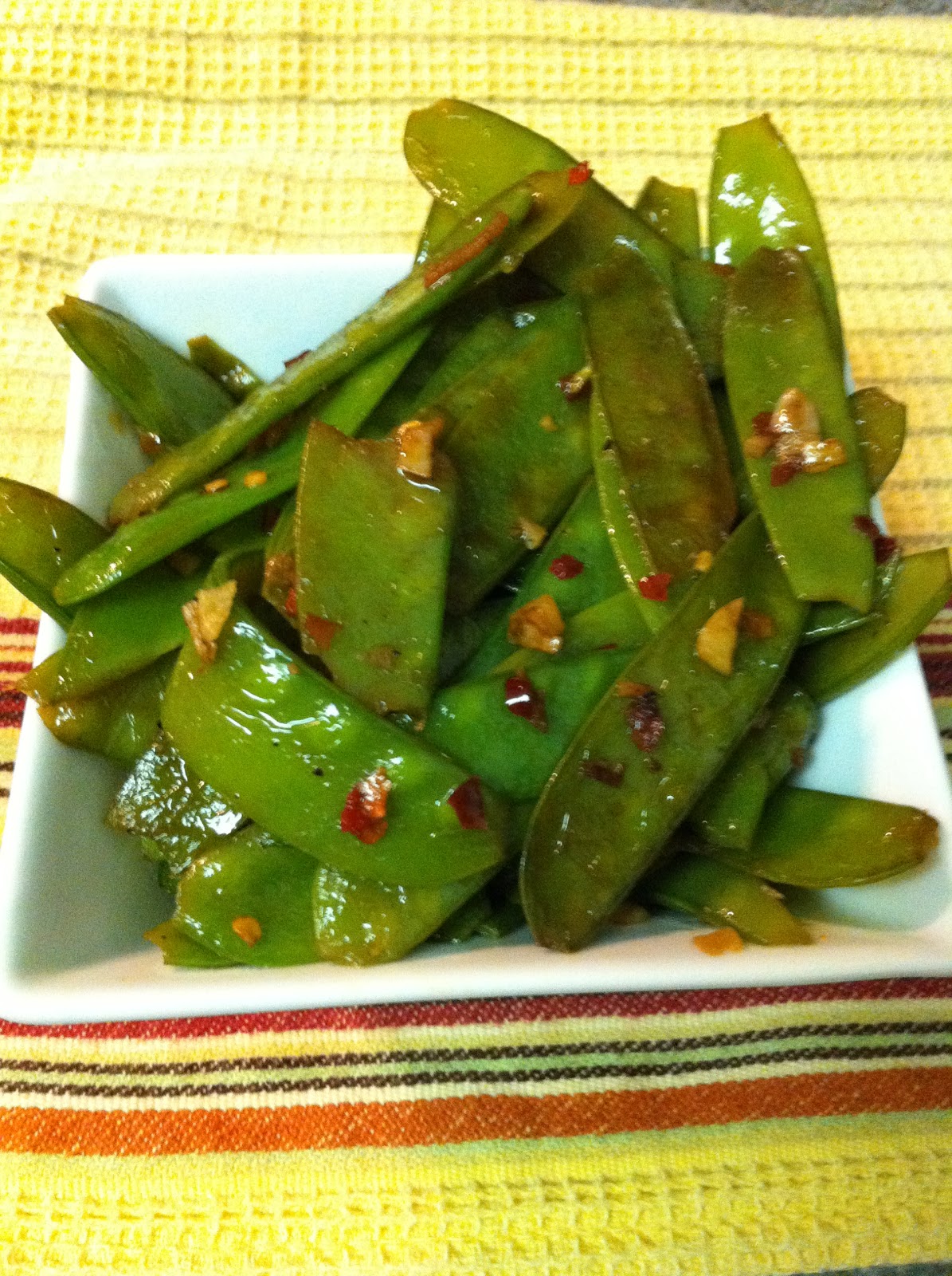 The green peacock: Chinese style sauteed snap peas
