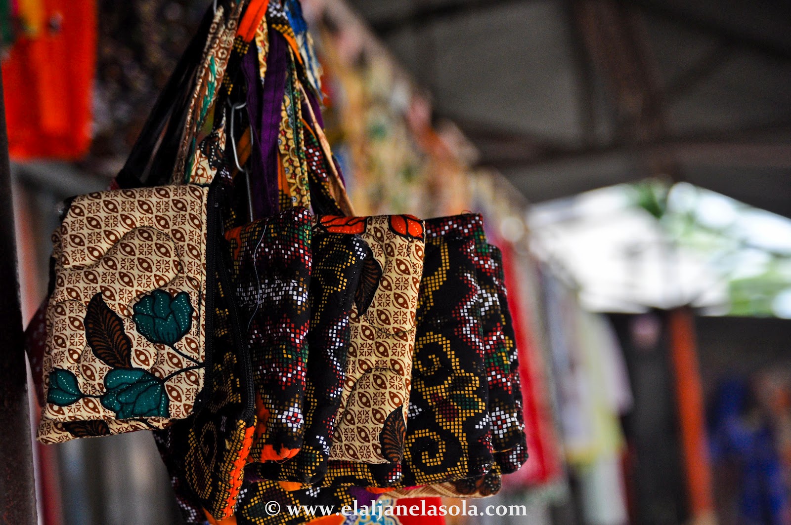 Elal Lasola Travel & Photography: Zamboanga Barter Shops (Canelar)