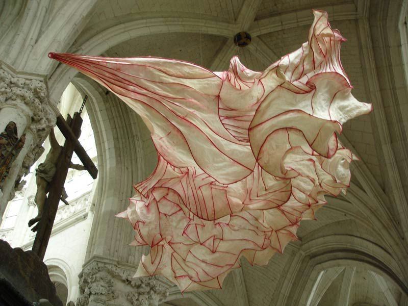 design-dautore: Floating sculptures