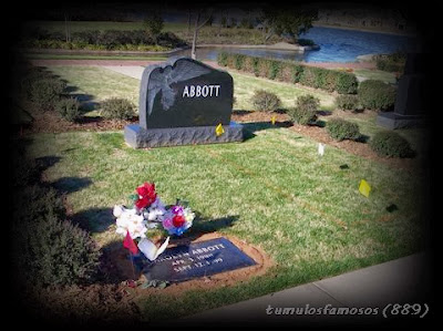 TUMULOS FAMOSOS: DARRELL 'DIMEBAG' ABBOTT - Arte Tumular - 889 - Moore ...